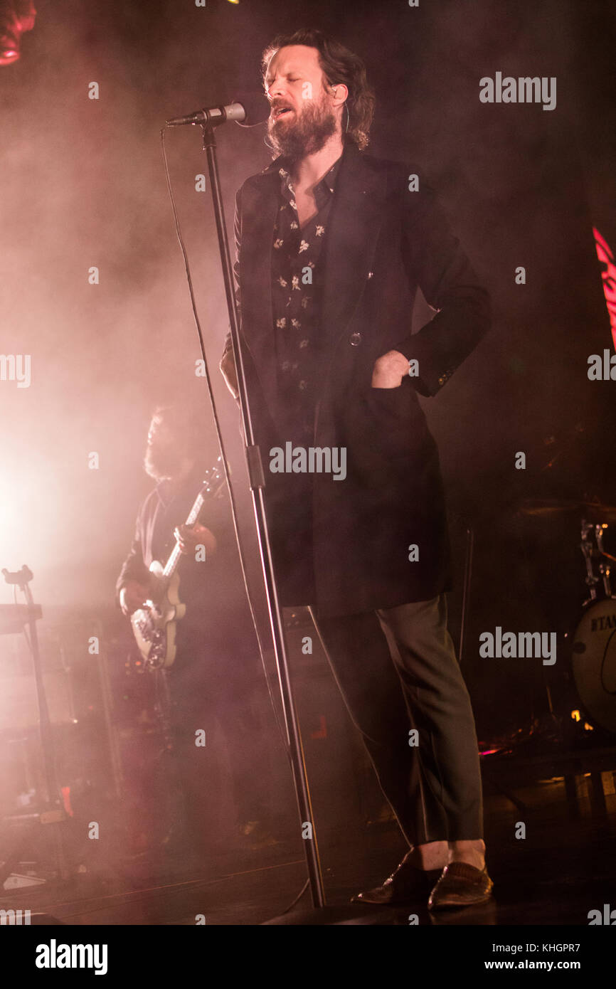 Milan, Italy. 16th Nov, 2017. The American singer-songwriter Joshua ...