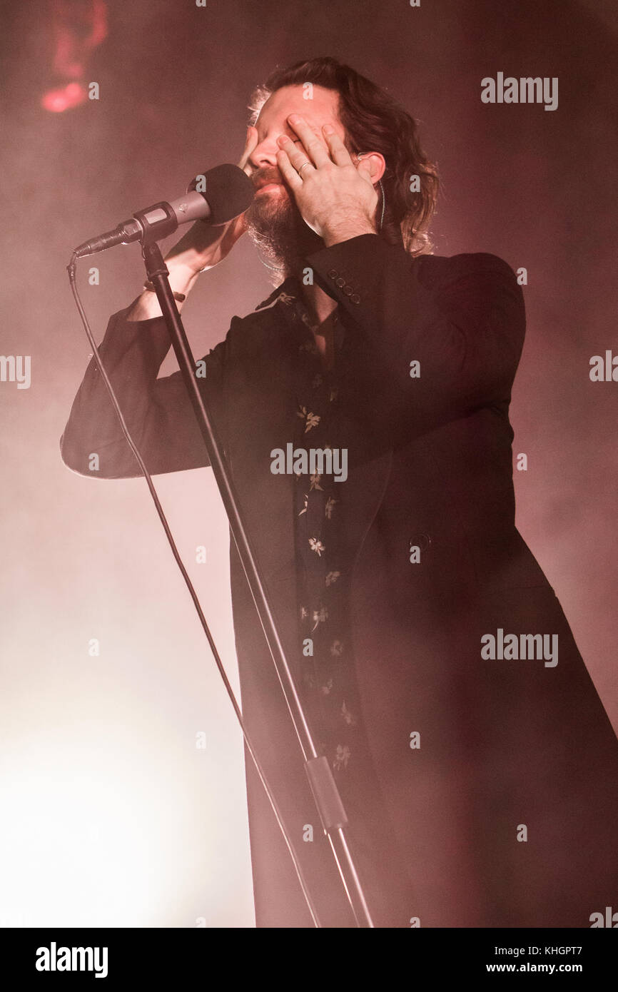 Milan, Italy. 16th Nov, 2017. The American singer-songwriter Joshua ...