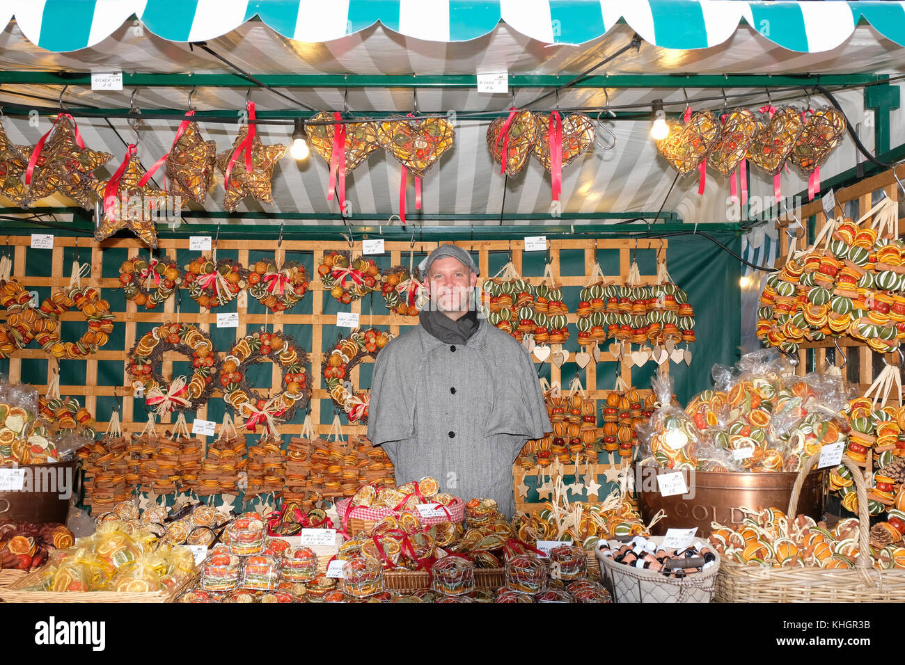 Gloucester, UK. 17th Nov, 2017. A traditional Victorian market with ...