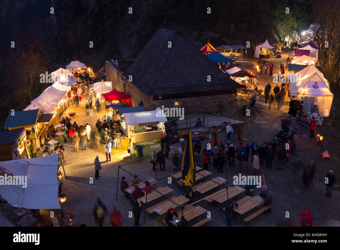 The medieval Christmas market at Aggstein castle in Lower Austria ...