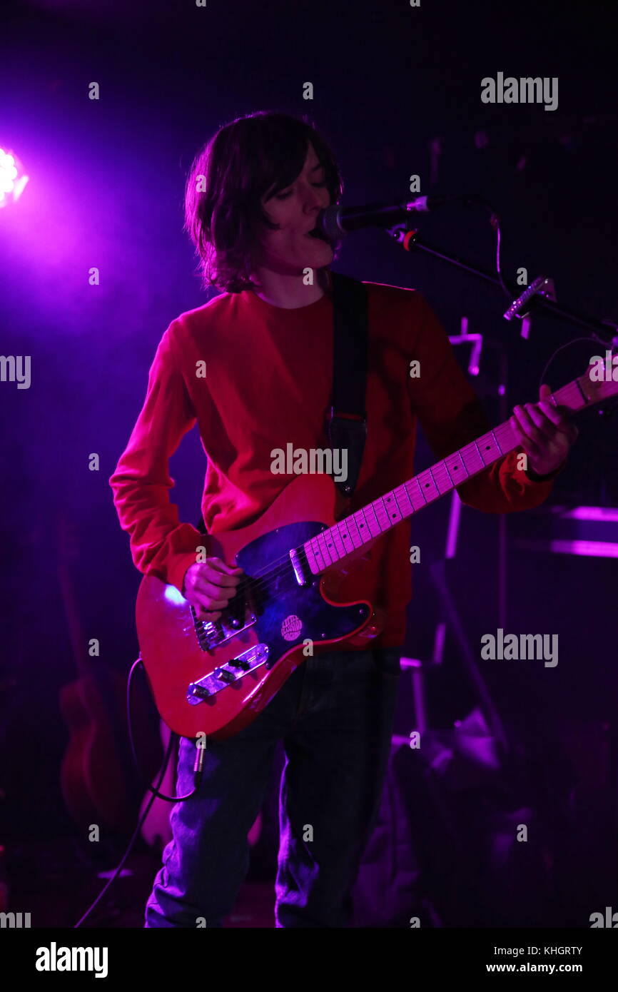 Little illusion machine hi-res stock photography and images - Alamy