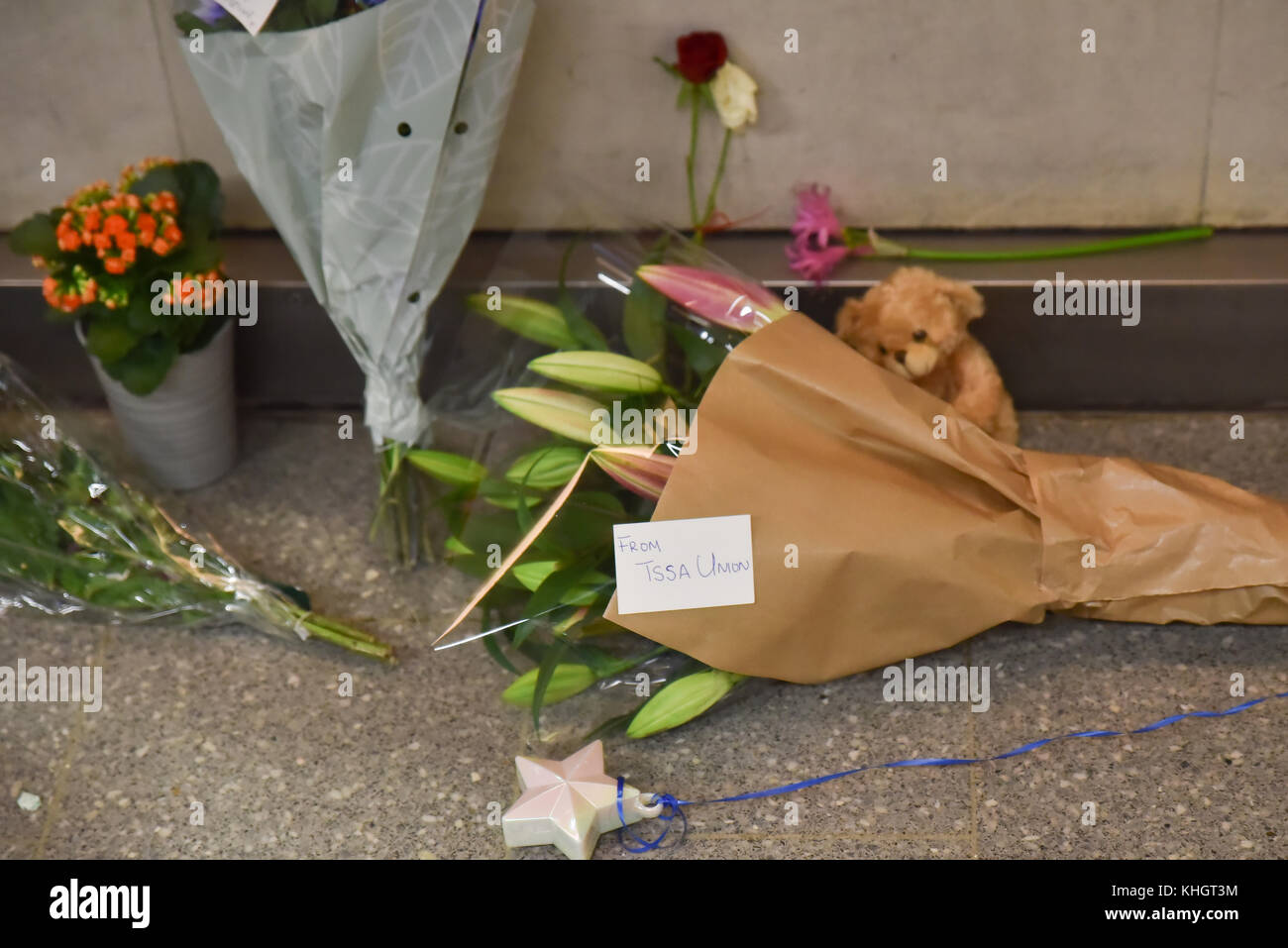 Kings Cross, London, UK. 18th November 2017. 18th November 1987 marks ...