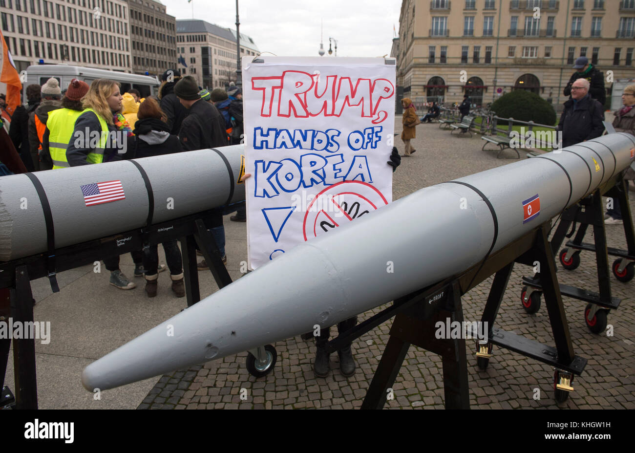 Berlin, Germany. 18th Nov, 2017. Protestors can be seen demonstrating ...