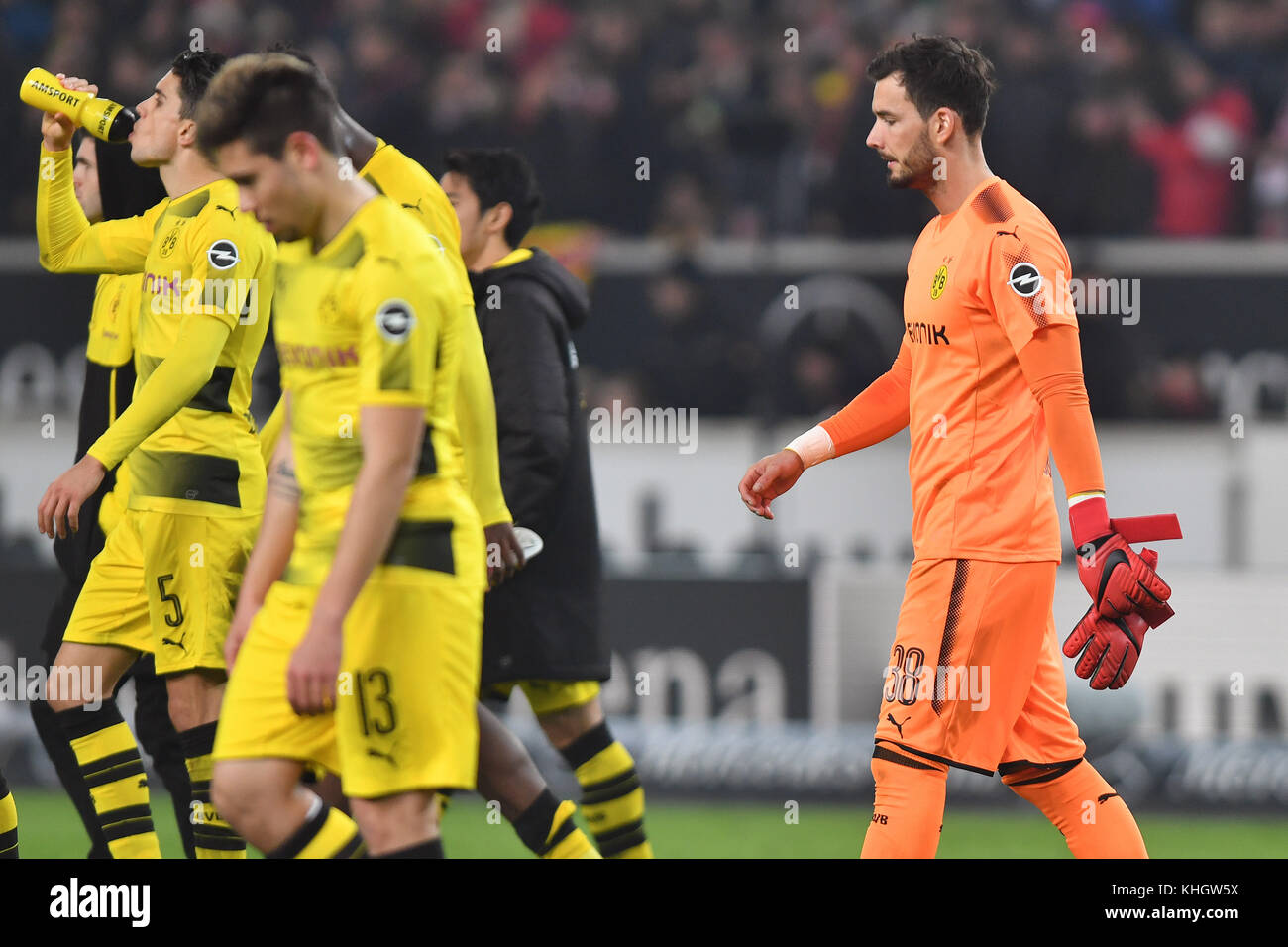 Roman BUERKI (goalwart Borussia Dortmund),Enttaeuschung,Frust ...