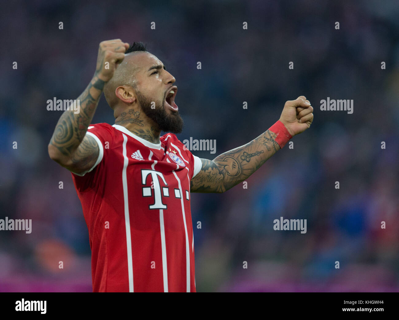 Muenchen, Deutschland. 18th Nov, 2017. goaljubel goalschuetze Arturo ...