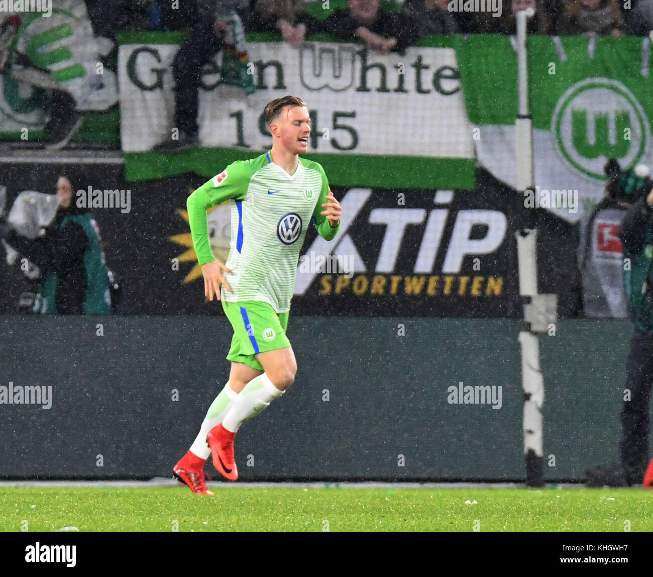 Wolfsburg, Germany. 18th Nov, 2017. Yannick Gerhardt of Wolfsburg ...