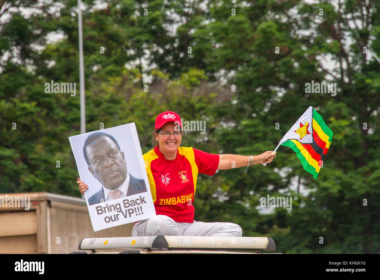 Harare, Zimbabwe. 17th November, 2017. Zimbabwe demonstration military ...