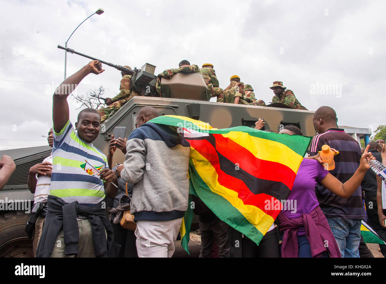 Harare, Zimbabwe. 17th November, 2017. Zimbabwe demonstration military ...