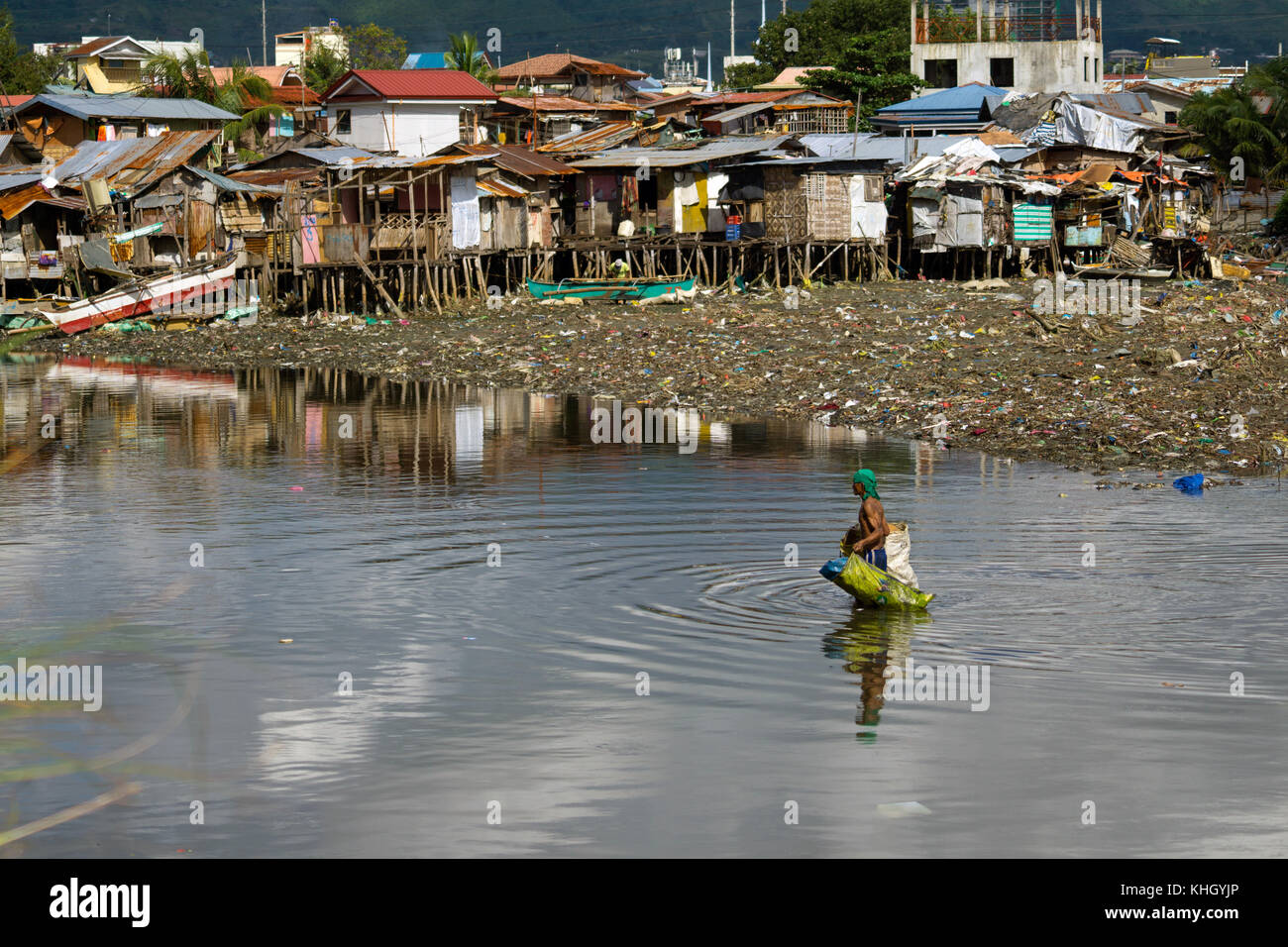 Philippines water pollution hi-res stock photography and images - Alamy