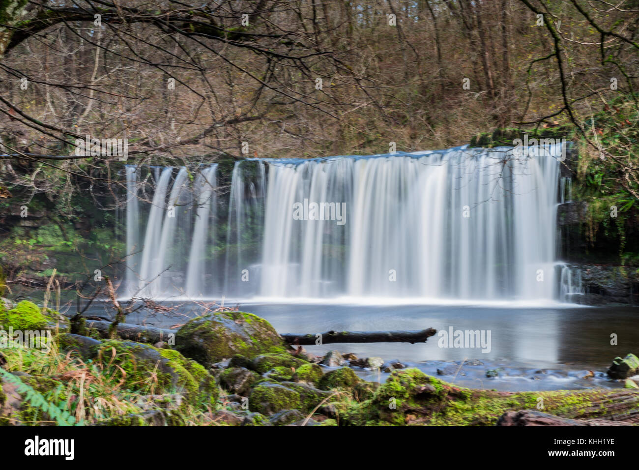 Aberdulais waterfalls hi-res stock photography and images - Alamy