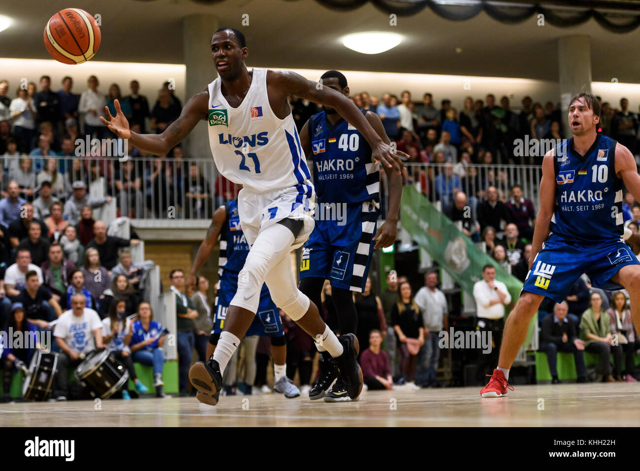 Karlsruhe, Deutschland. 19th Nov, 2017. Orlando Isaiah Parker (Lions ...