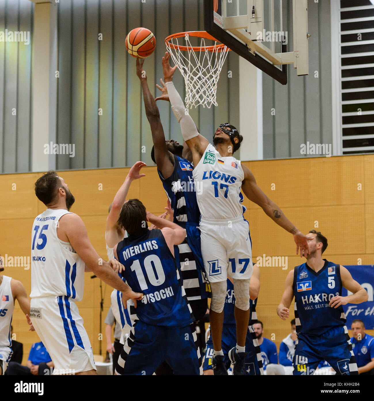 Karlsruhe, Deutschland. 19th Nov, 2017. Jeramie Bernell Woods (Lions ...