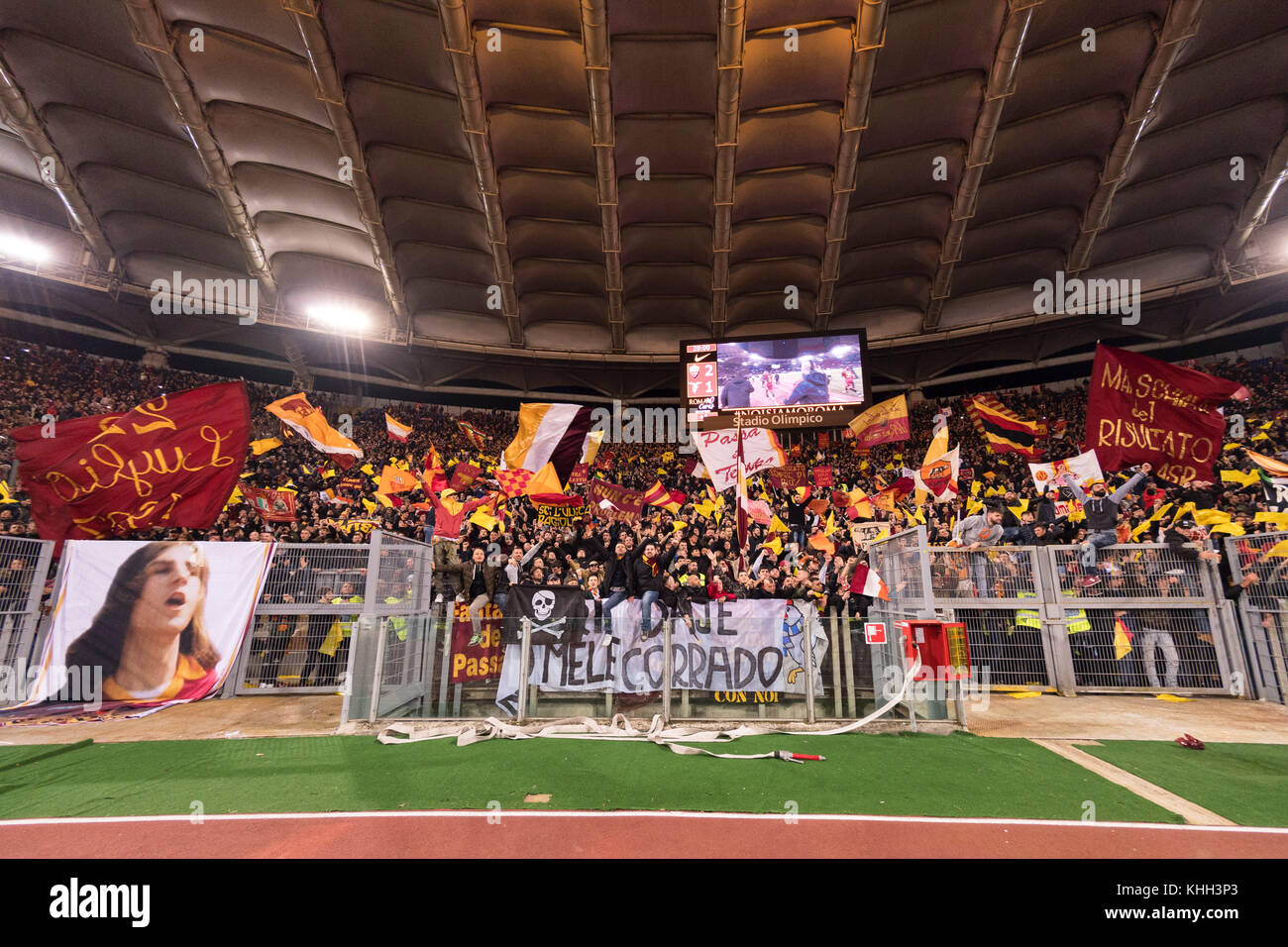 Rome, Italy. 18th Nov, 2017. Roma fans Football/Soccer : Roma fans ...
