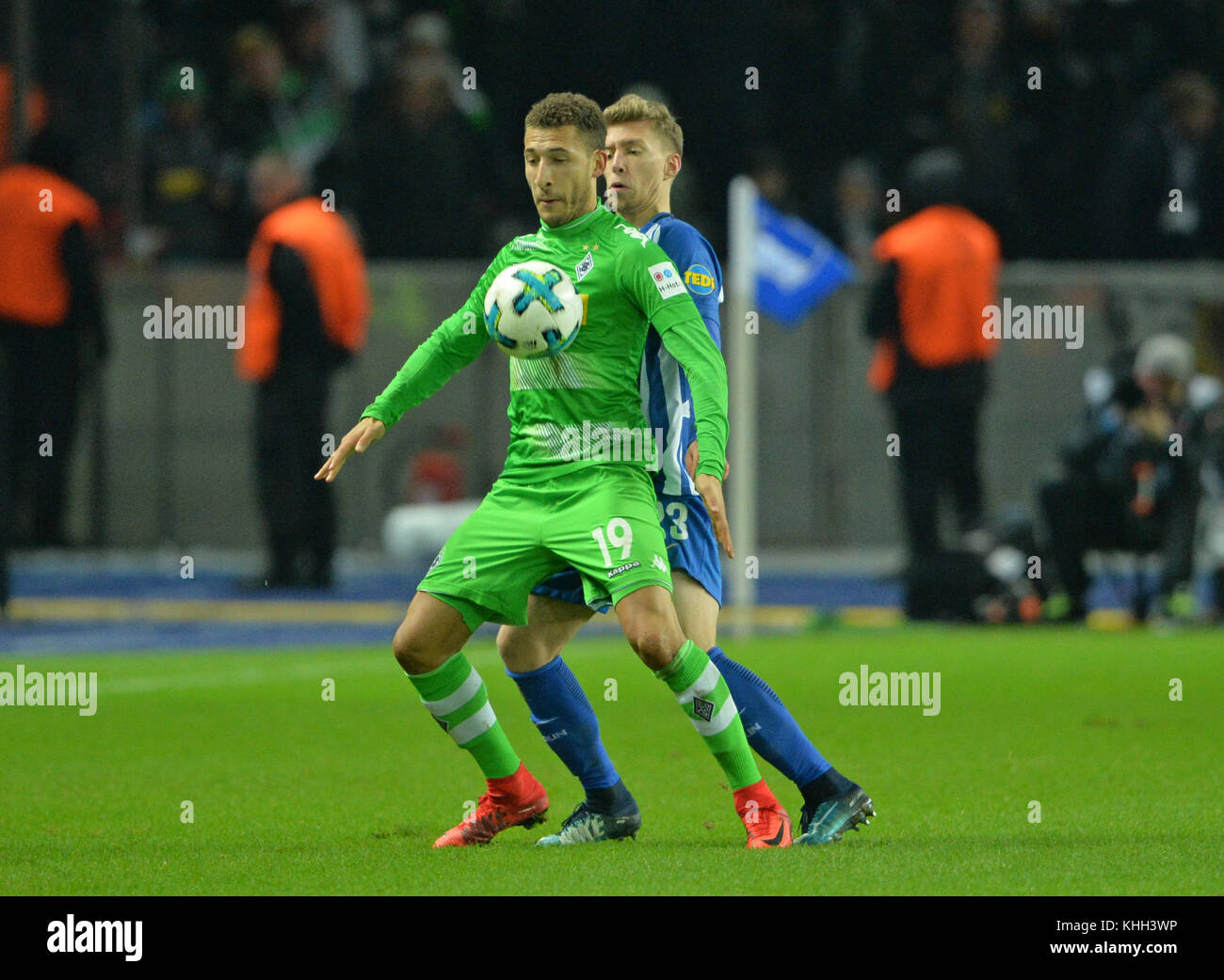 Berlin, Deutschland. 18th Nov, 2017. left to right: Fabian JOHNSON (MG ...