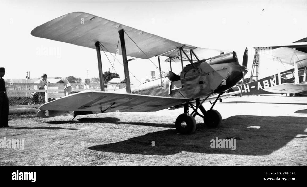 2 197995 Single engine biplane at Archerfield airport, ca. 1943 Stock ...