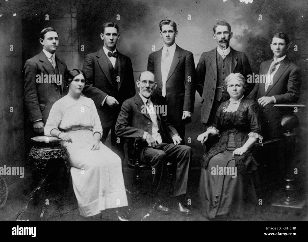 1 78858 Trundle family portrait, ca. 1916 Stock Photo - Alamy
