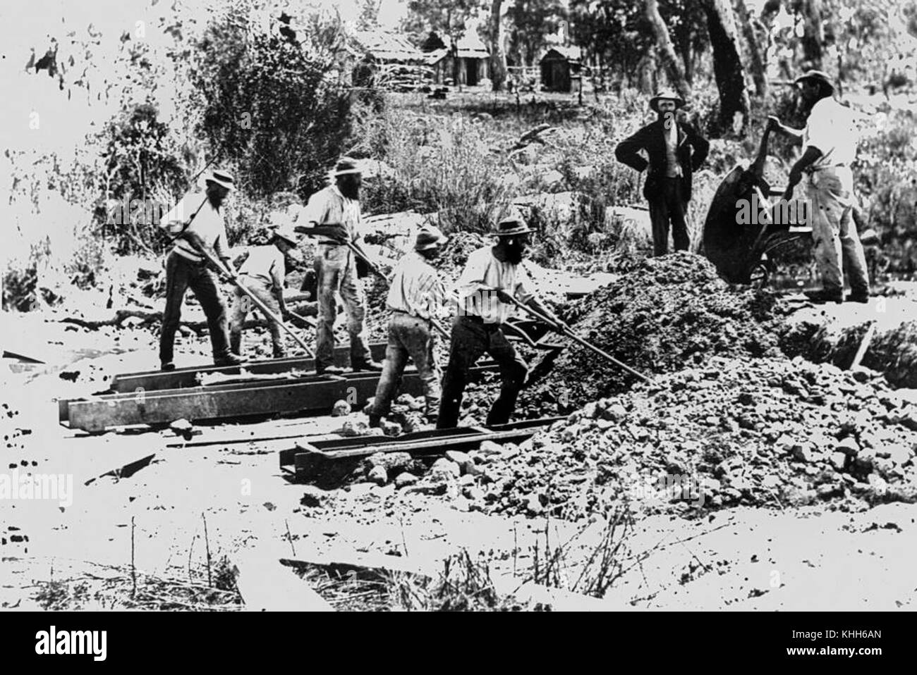 2 165071 Washing the tin in the mines at Stanthorpe, 1872 Stock Photo ...