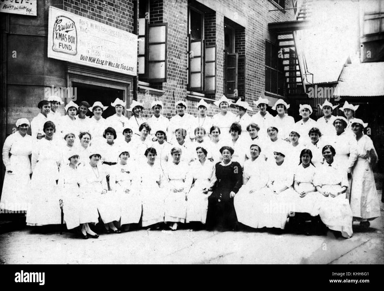 Women contribution wwi hi-res stock photography and images - Alamy
