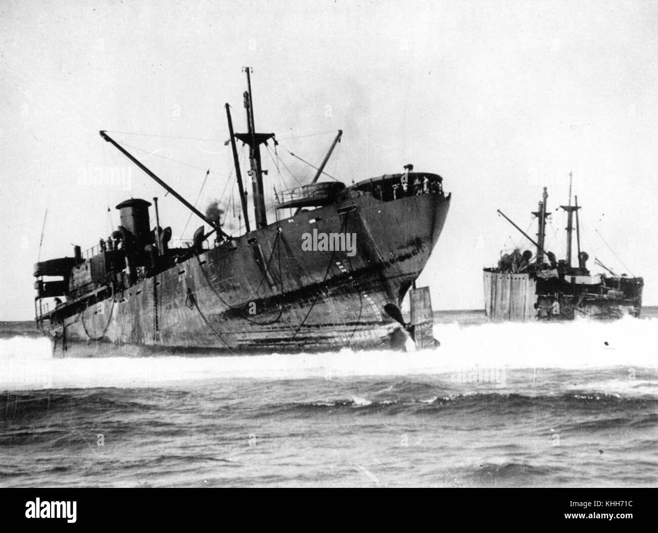King ship hi-res stock photography and images - Alamy