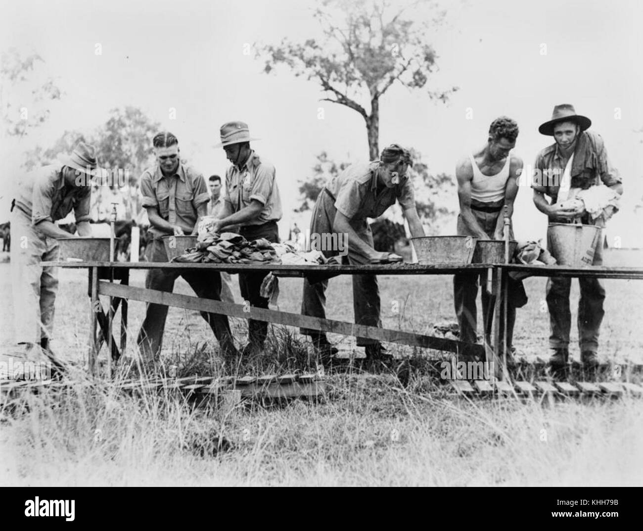 Soldiers daily chores hi-res stock photography and images - Alamy