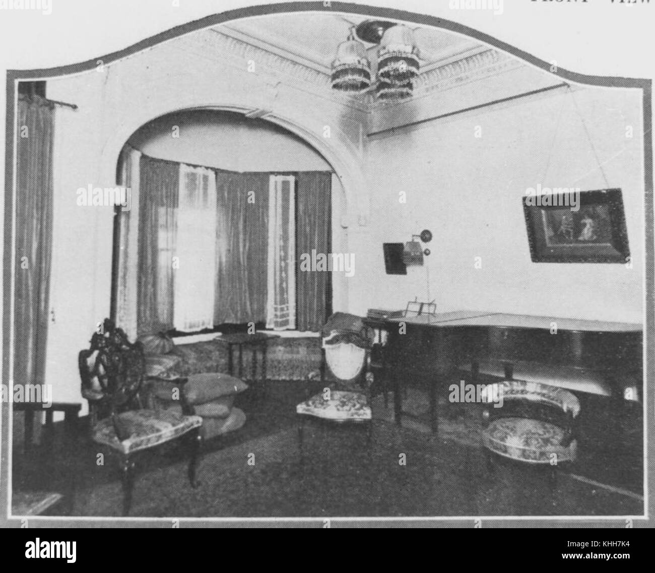 2 185067 Drawing room at Ross Roy, Indooroopilly, 1922 Stock Photo - Alamy
