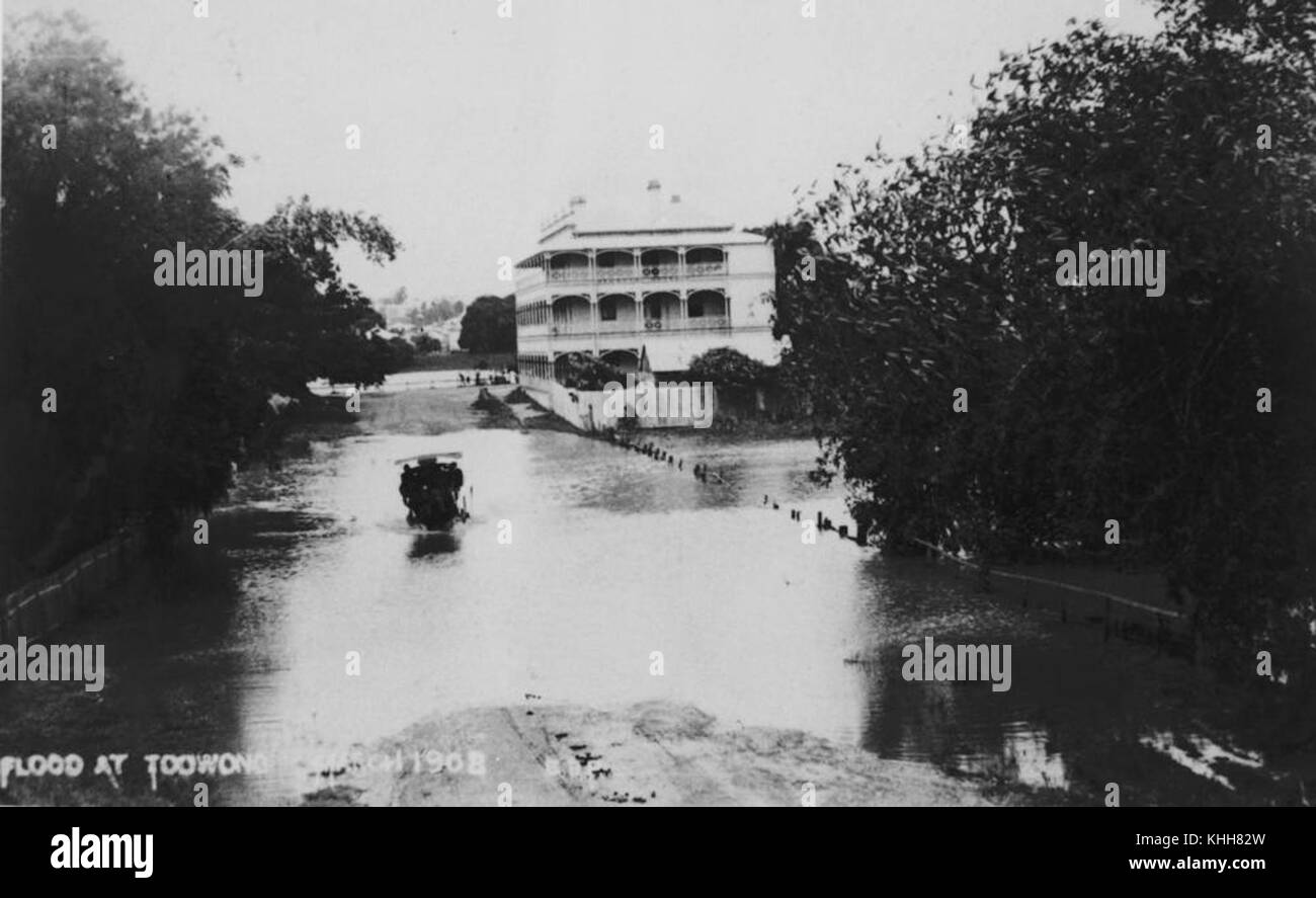 1 148471 Floodwaters around the Regatta Hotel, Toowong, March 1908 ...