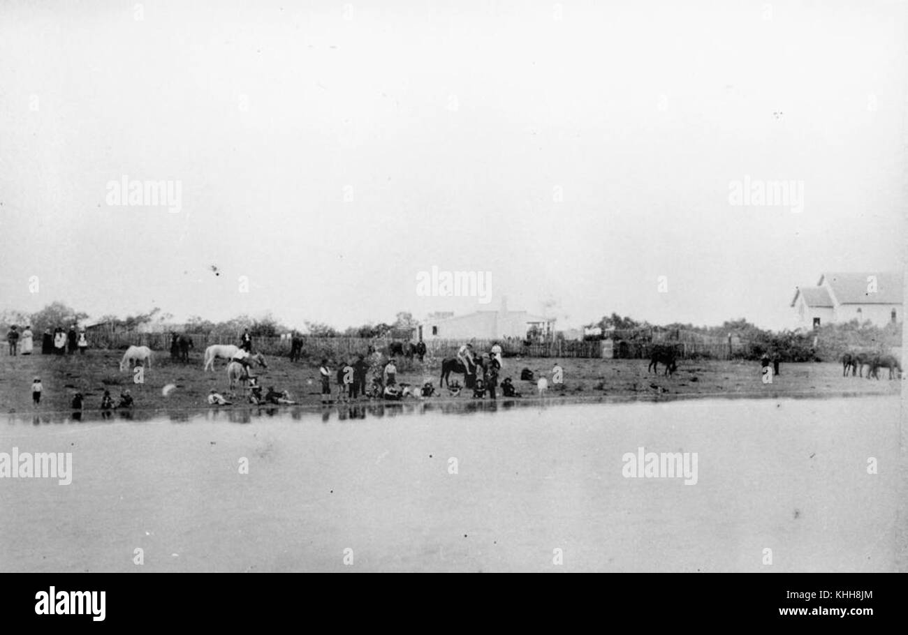 1 194947 Flooding at the Macintyre River, near Goondiwindi, Queensland ...