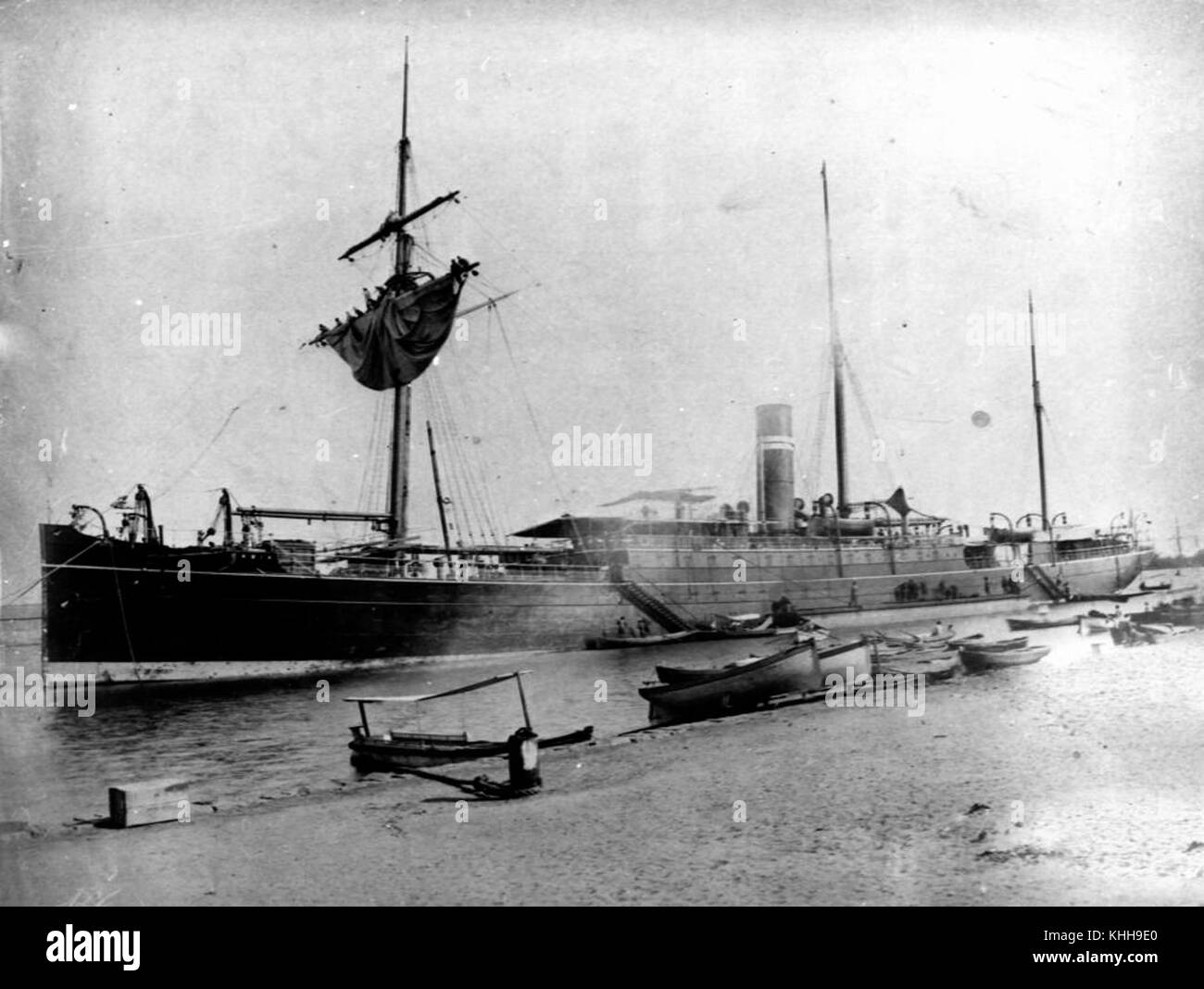 India ship hi-res stock photography and images - Alamy
