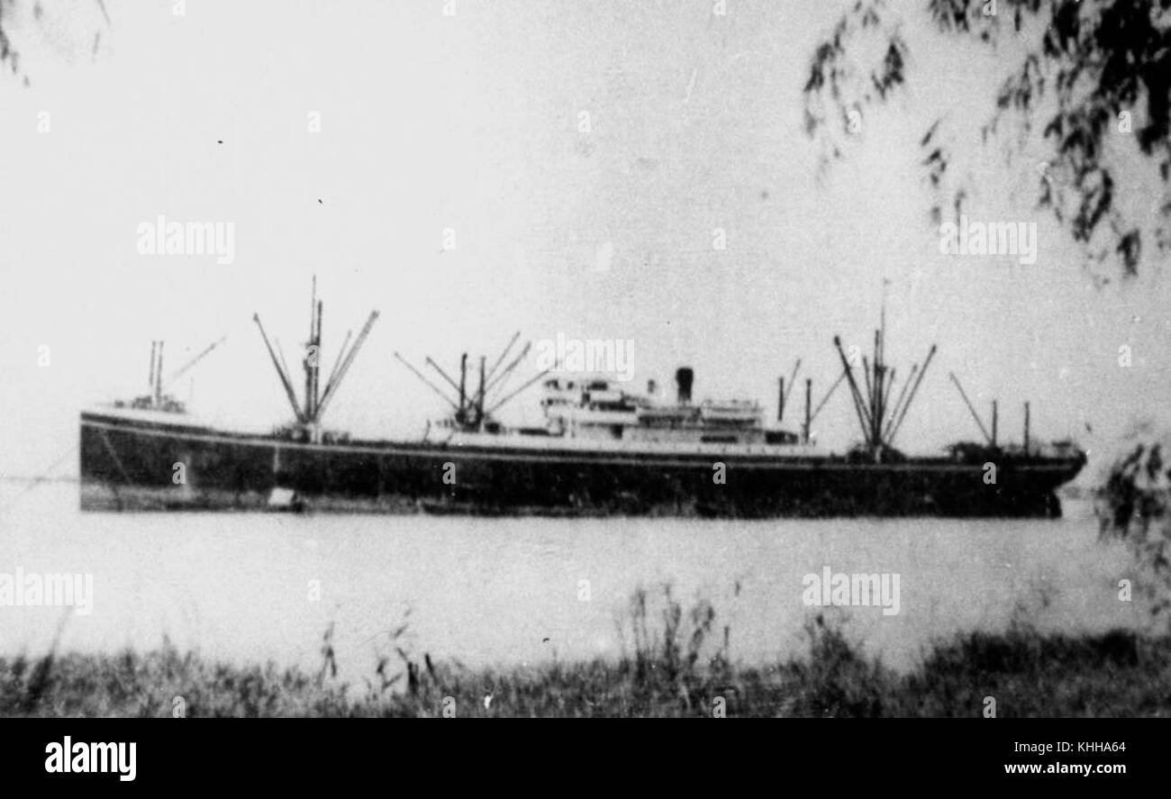 Ocean sailing ship Black and White Stock Photos & Images - Alamy