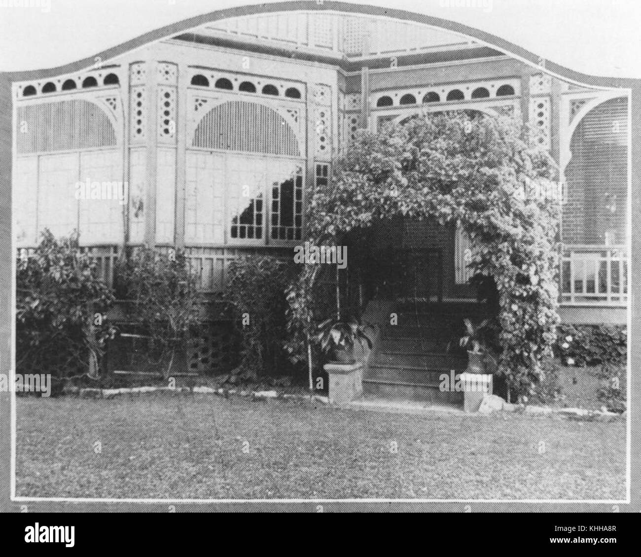 1 183567 Side porch of Ross Roy at Indooroopilly, 1922 Stock Photo - Alamy