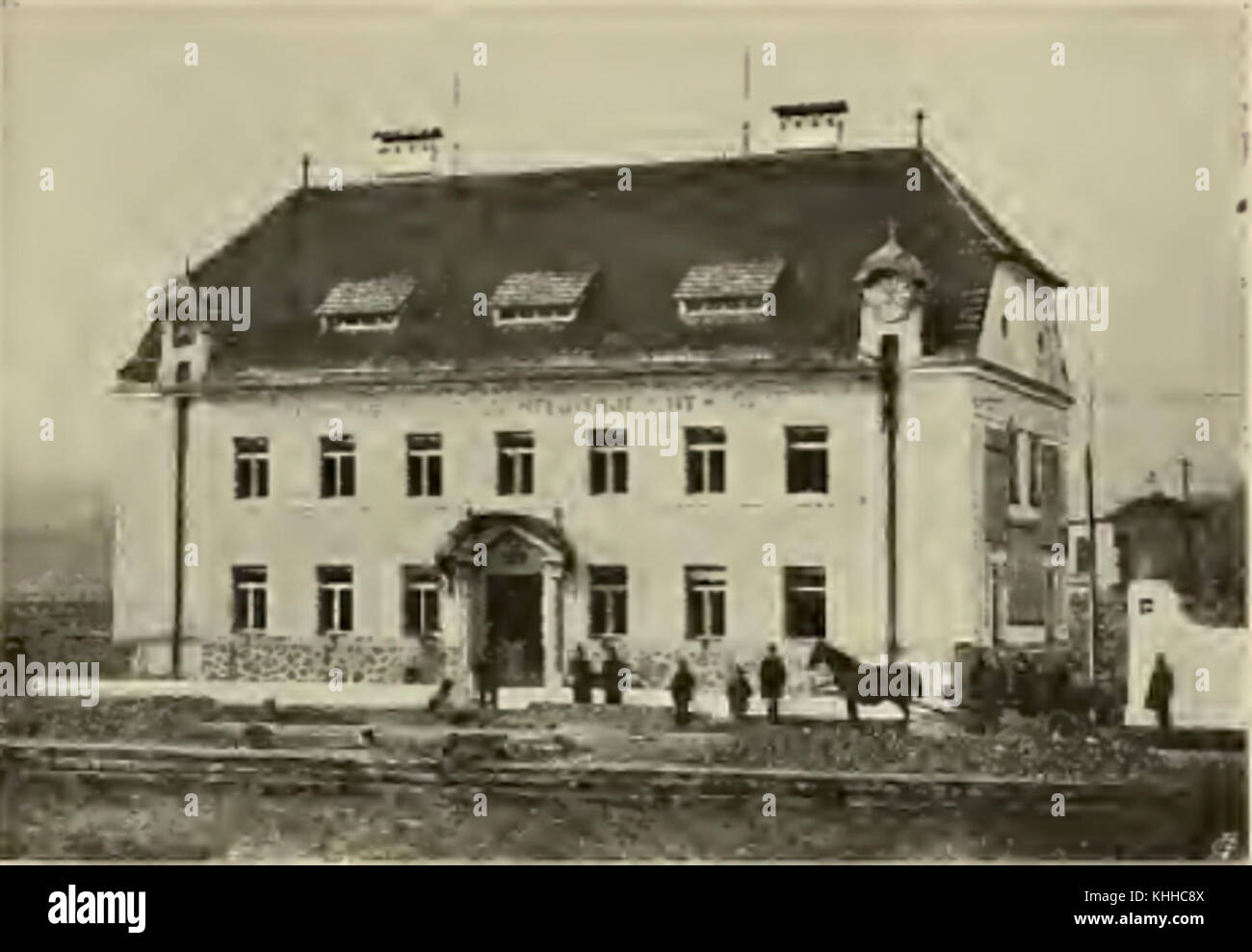 S 343 Abb 345 Aufsichtsgeb%%%%C3%%%%A4ude in Weidlingau Stock Photo - Alamy