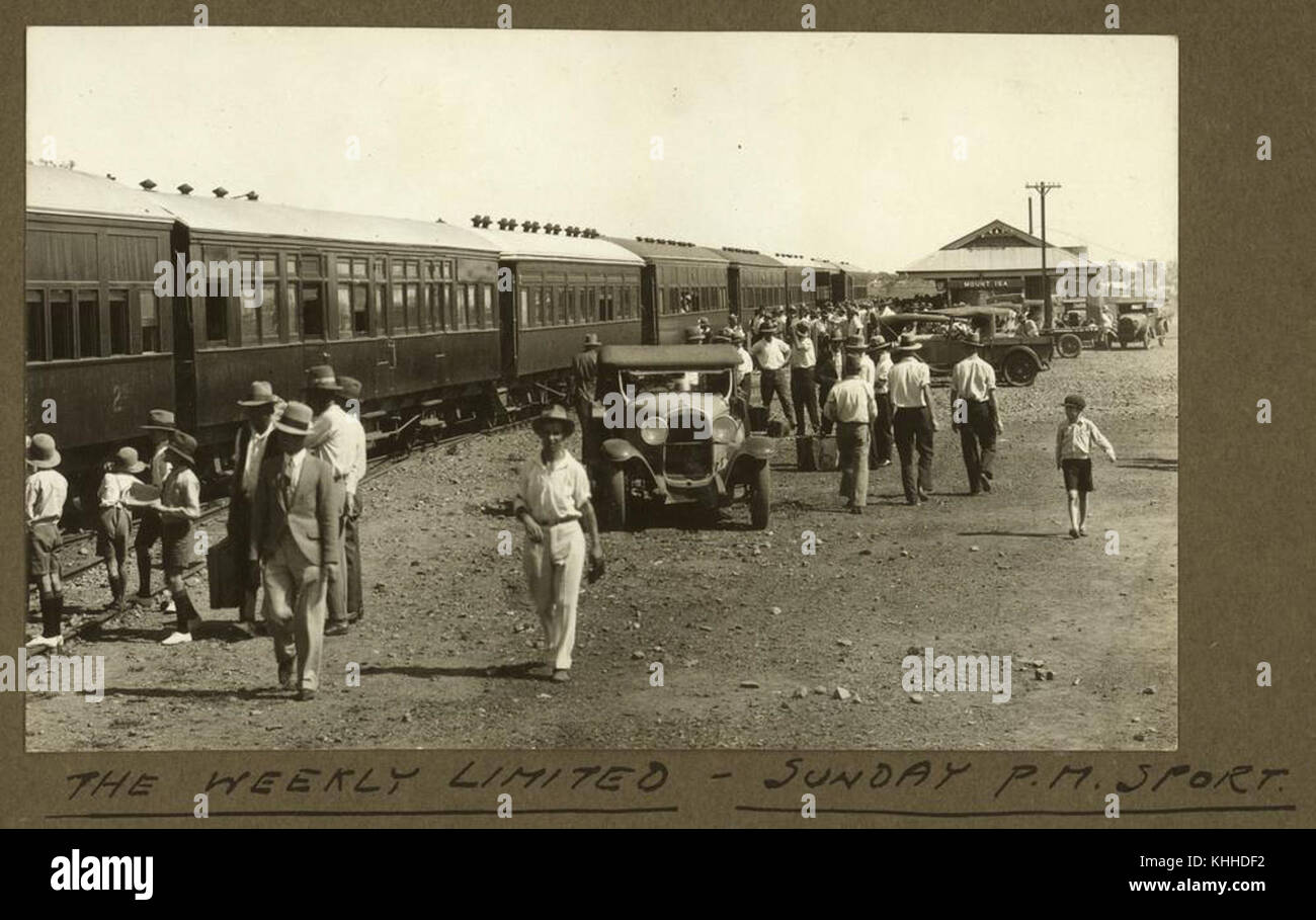 1 257094 Weekly Limited train arriving at Mount Isa, 1931 Stock Photo ...