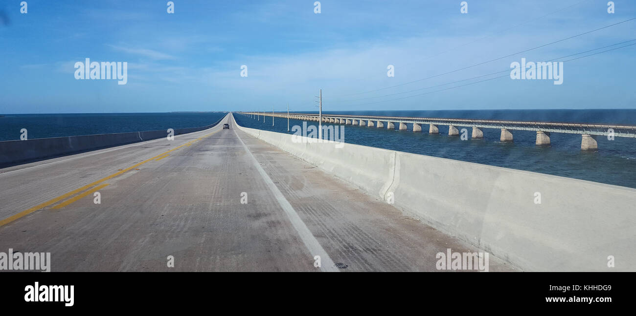 Driving 7 mile Bridge, Florida Keys Stock Photo - Alamy