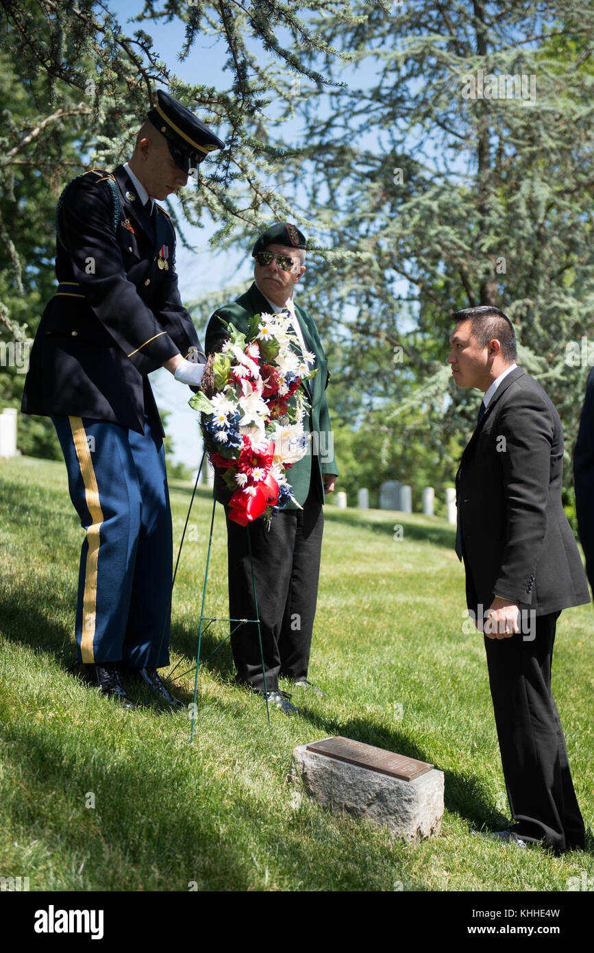A ceremony honoring Hmong and Lao combat veterans at the memorial tree ...