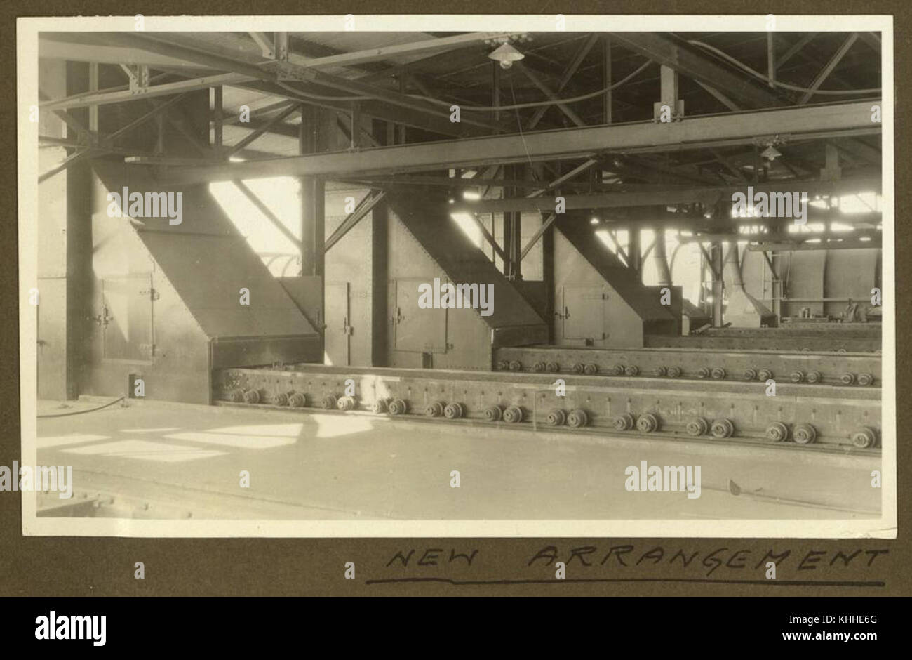 2 256606 Arrangement of Dwight-Lloyd machinery in the smelter, Mt. Isa ...