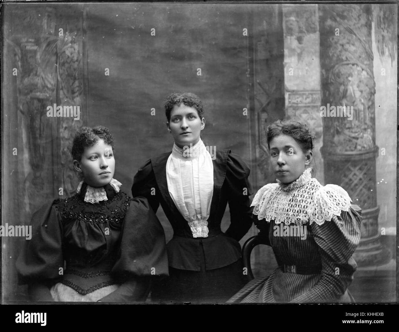 Studio portrait of three young women (3640341010 Stock Photo - Alamy