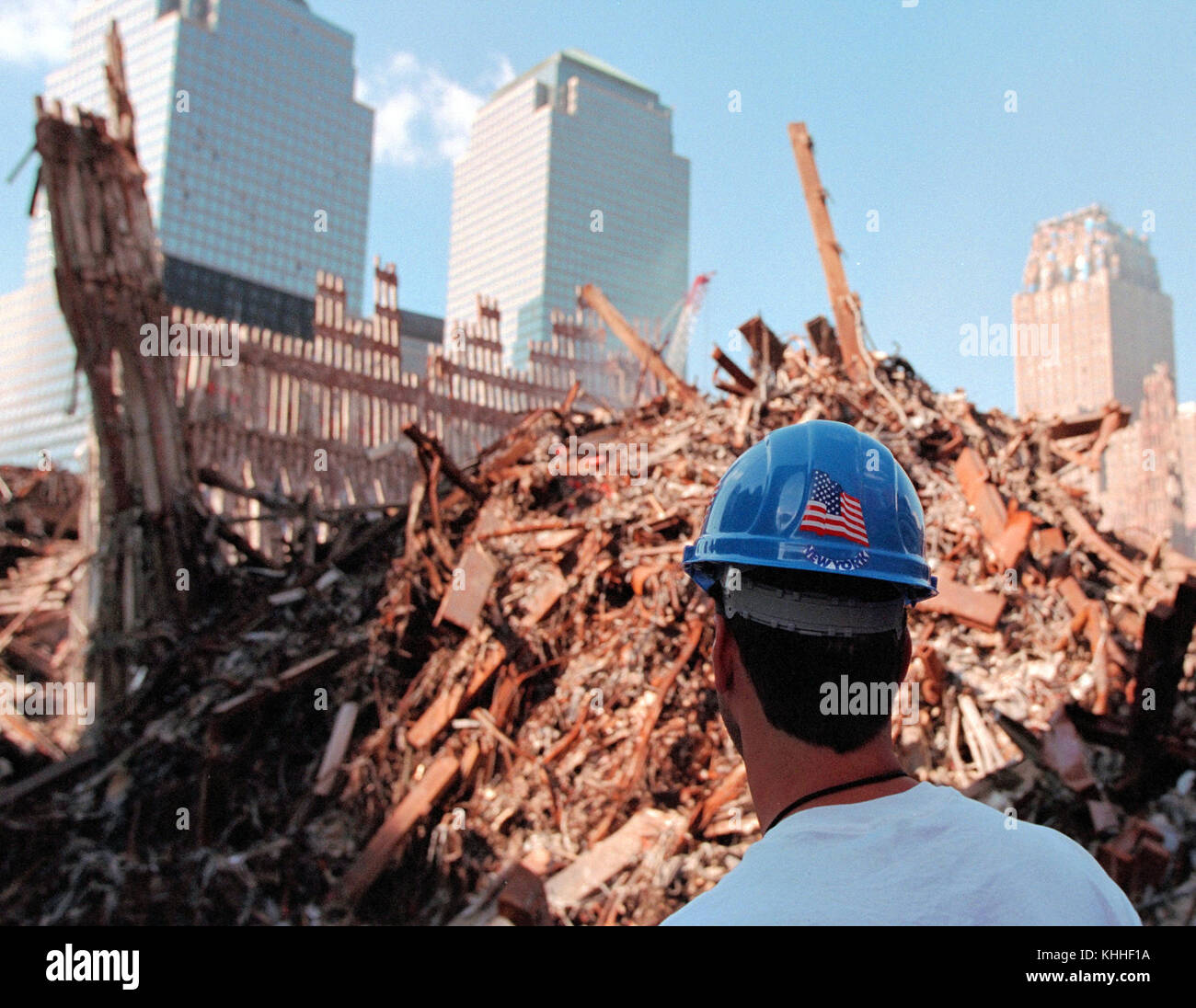 A worker stands at Ground Zero in New York City (29323943542 Stock ...