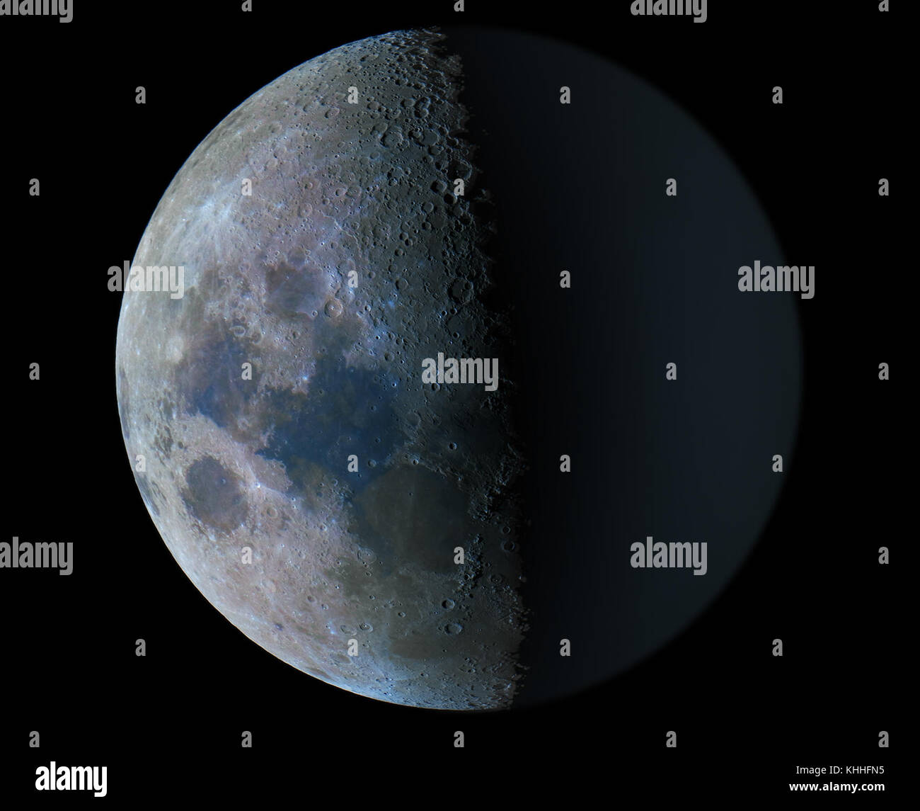 Earthshine old moon hi-res stock photography and images - Alamy