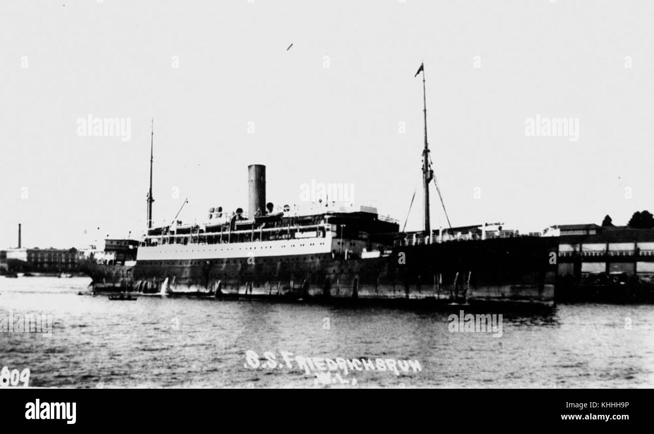 Ship inspections hi-res stock photography and images - Alamy