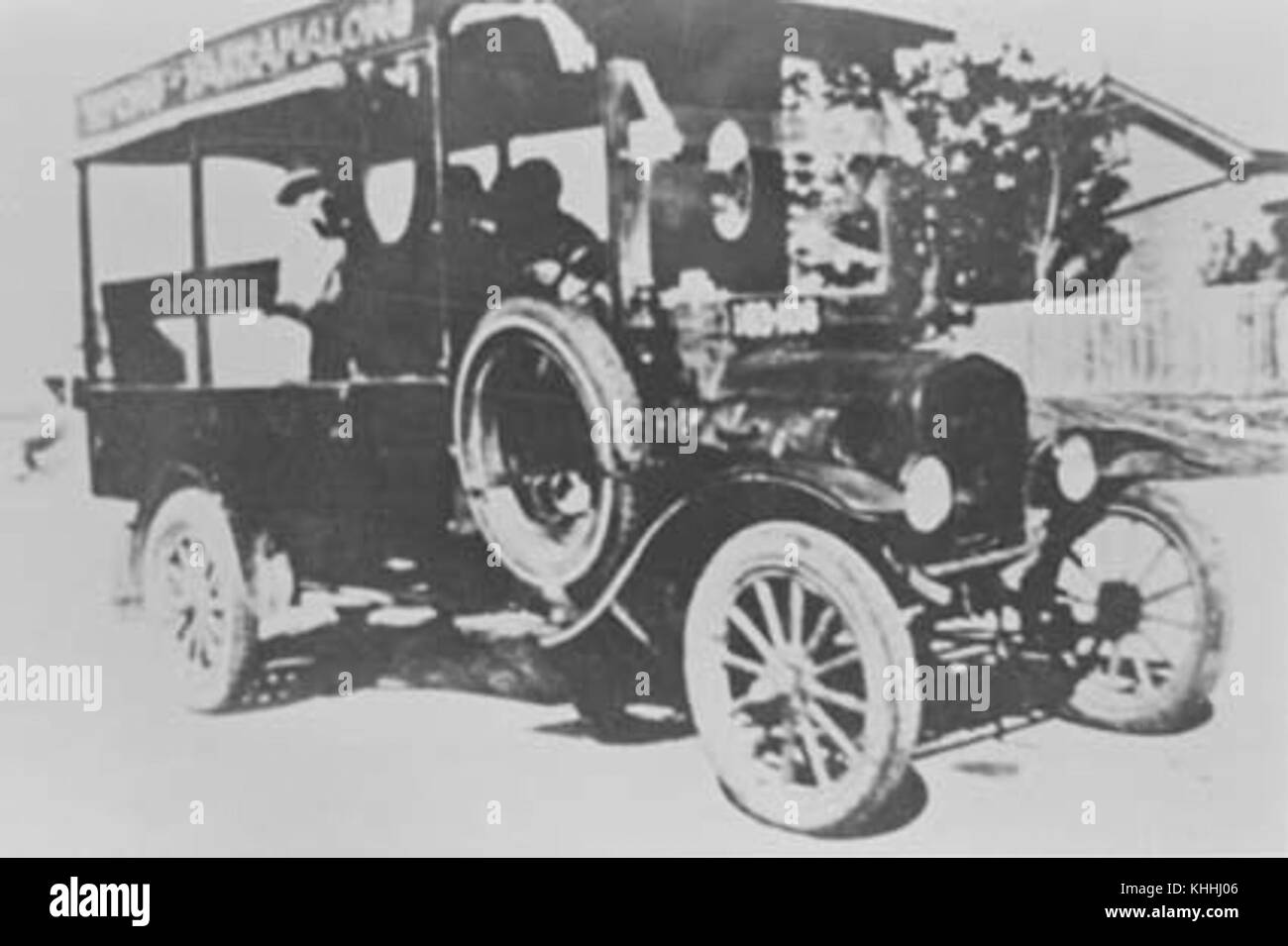 Wyong-Yarramalong mail bus 1925 Stock Photo - Alamy