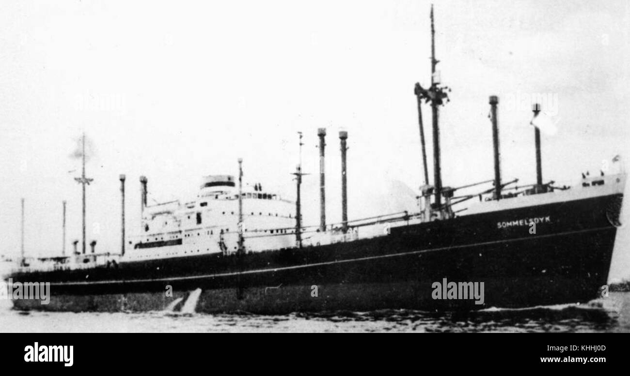 17th century ship cargo hi-res stock photography and images - Alamy