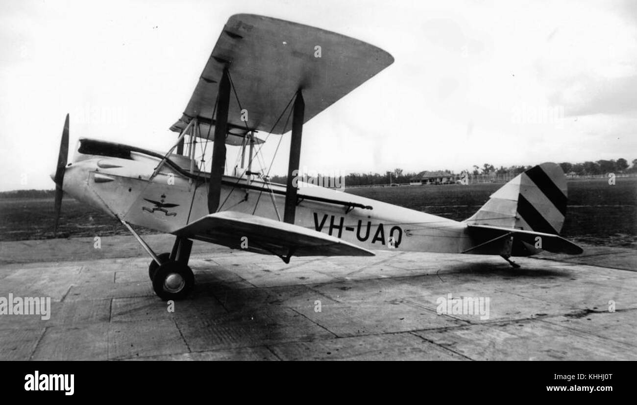 Havilland dh 60 moth hi-res stock photography and images - Alamy