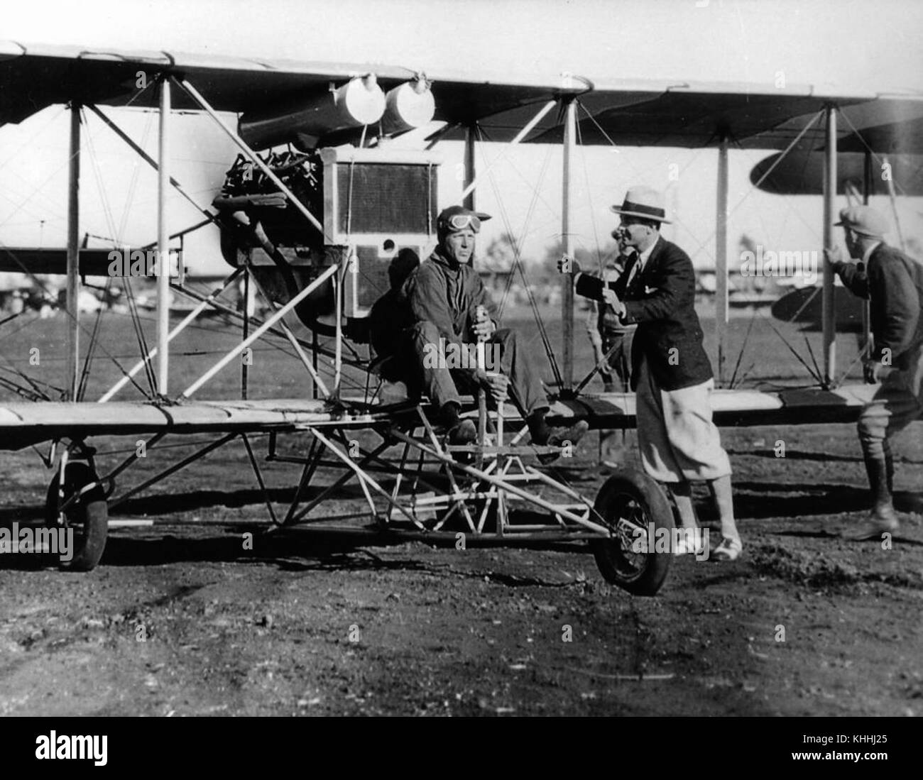 Early biplane hi-res stock photography and images - Alamy