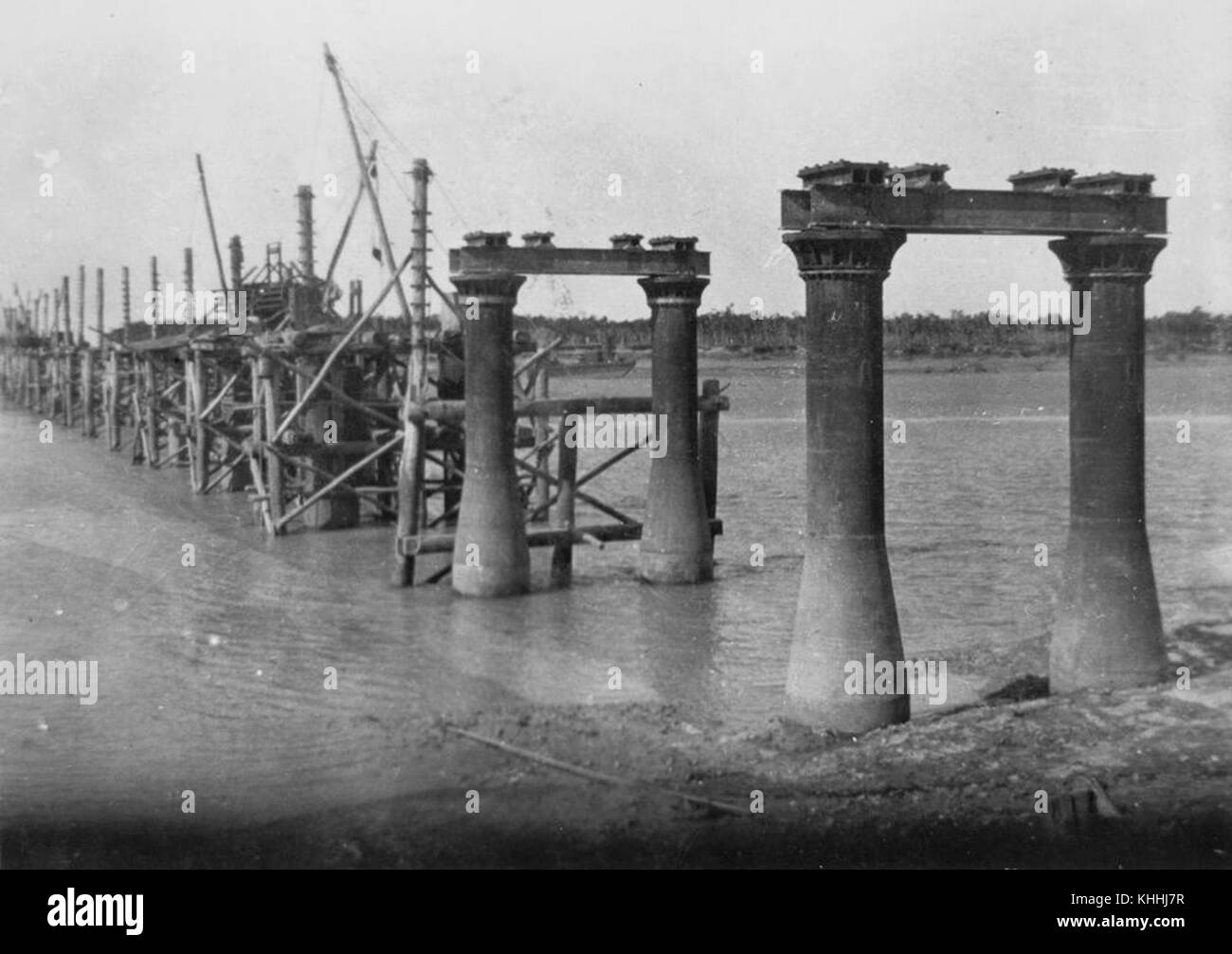 2 393973 Construction of the St. Lawrence Railway bridge, 1920 Stock ...