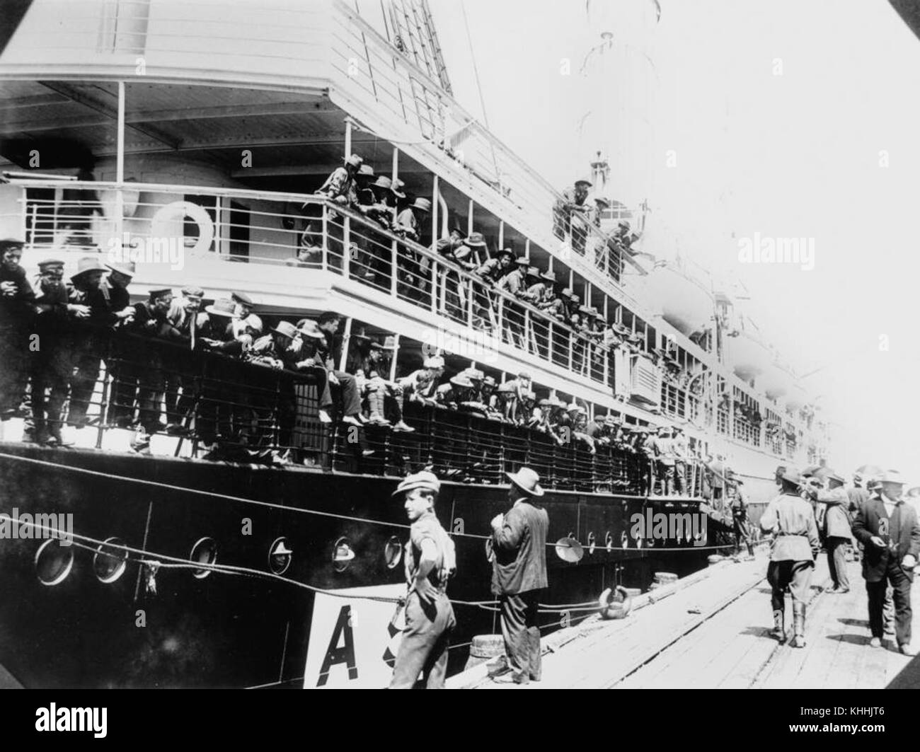 1 158705 Omrah (ship Stock Photo - Alamy