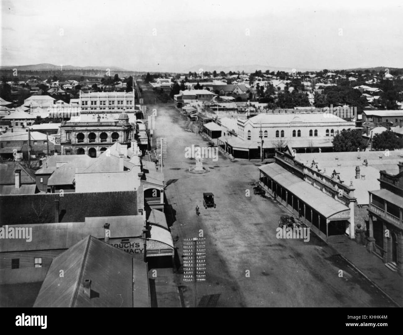 1 52424 View along Palmerin Street, Warwick, taken from the Town Hall ...