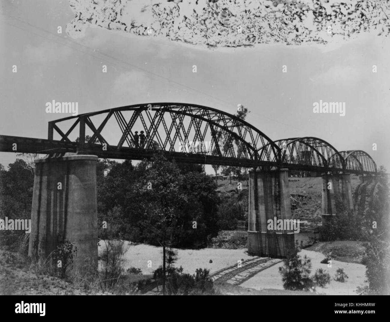 Victorian era railway bridges hi-res stock photography and images - Alamy
