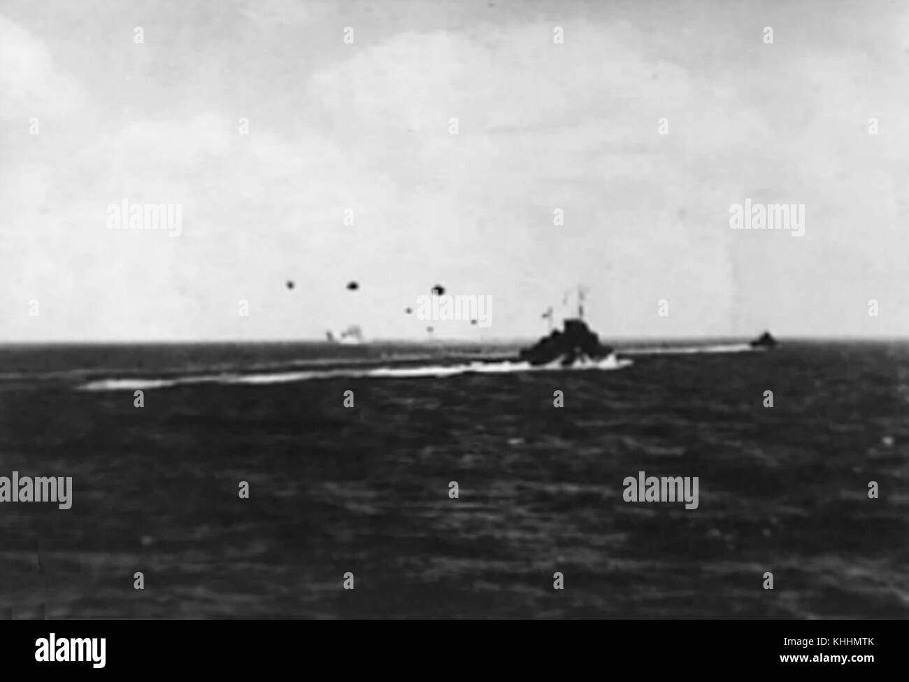 TG17.3 and HMAS Australia under attack May 7 1942 Stock Photo - Alamy
