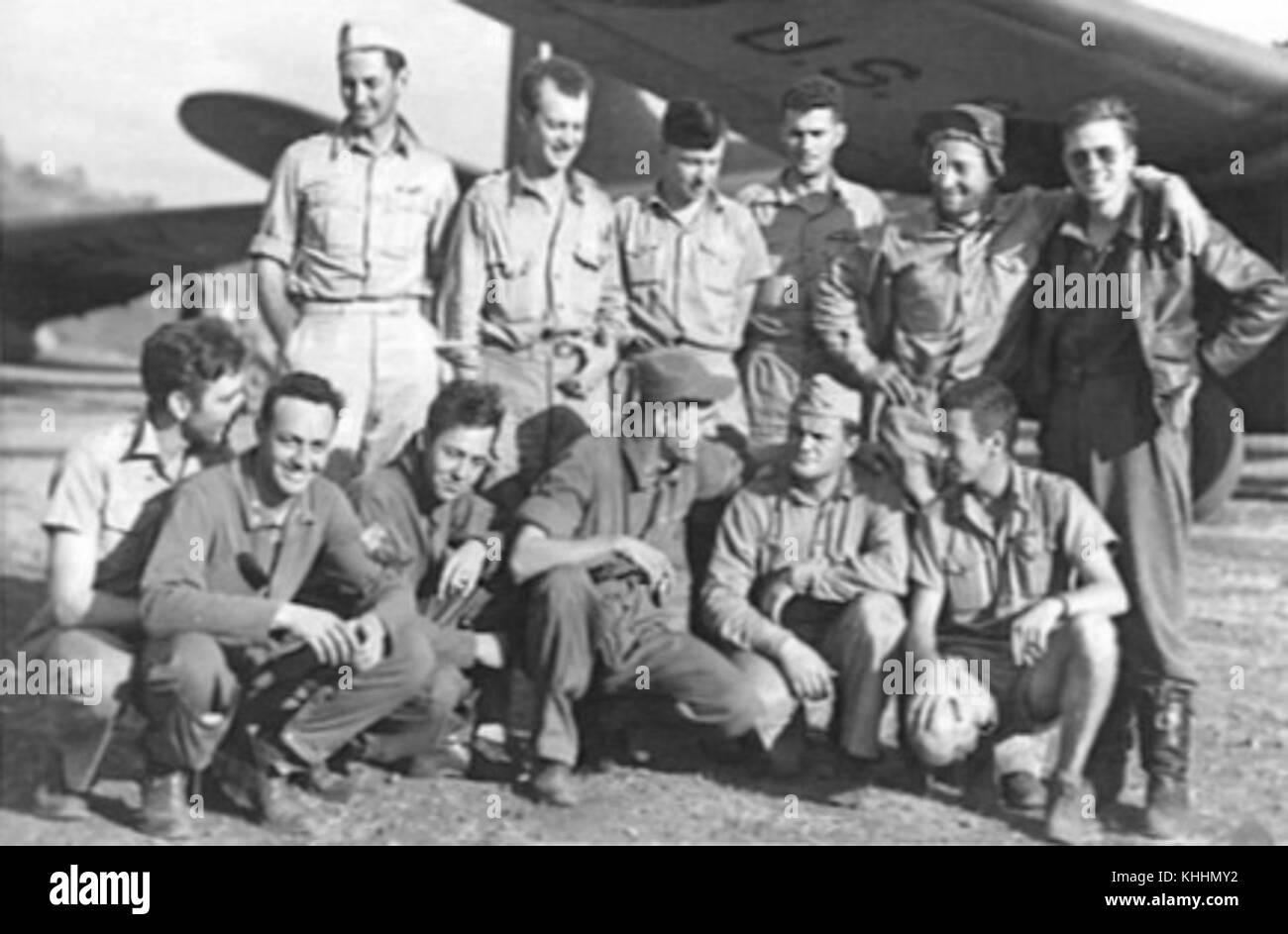 USAAF and RAAF pilots with DC-5 1942 Stock Photo - Alamy