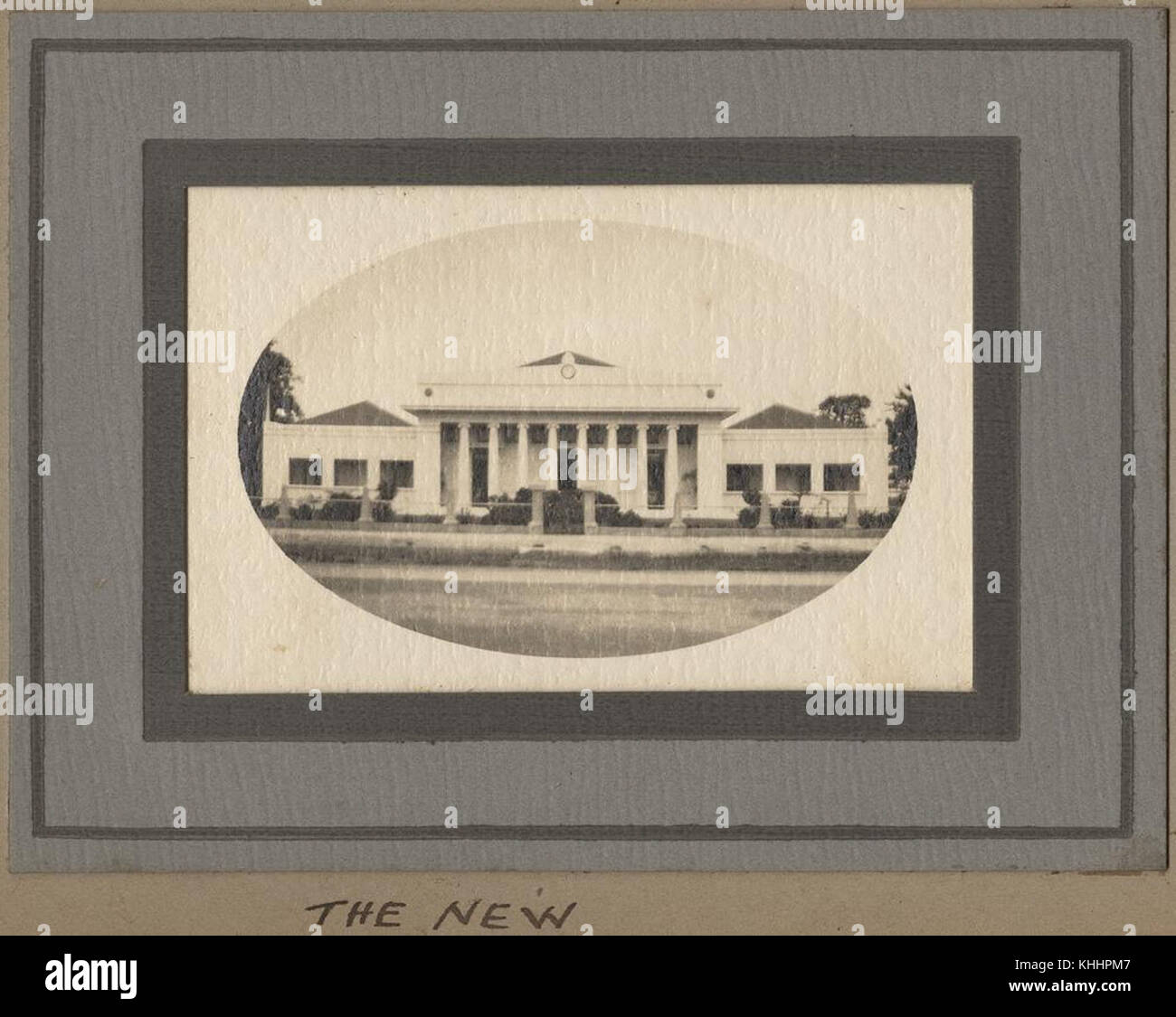 2 254095 Newly completed Cairns Council Chambers building, 1930 Stock ...